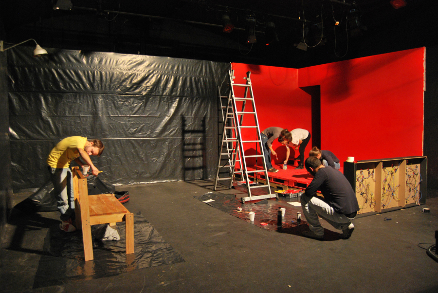 Cenography for "Mal Me Queres"